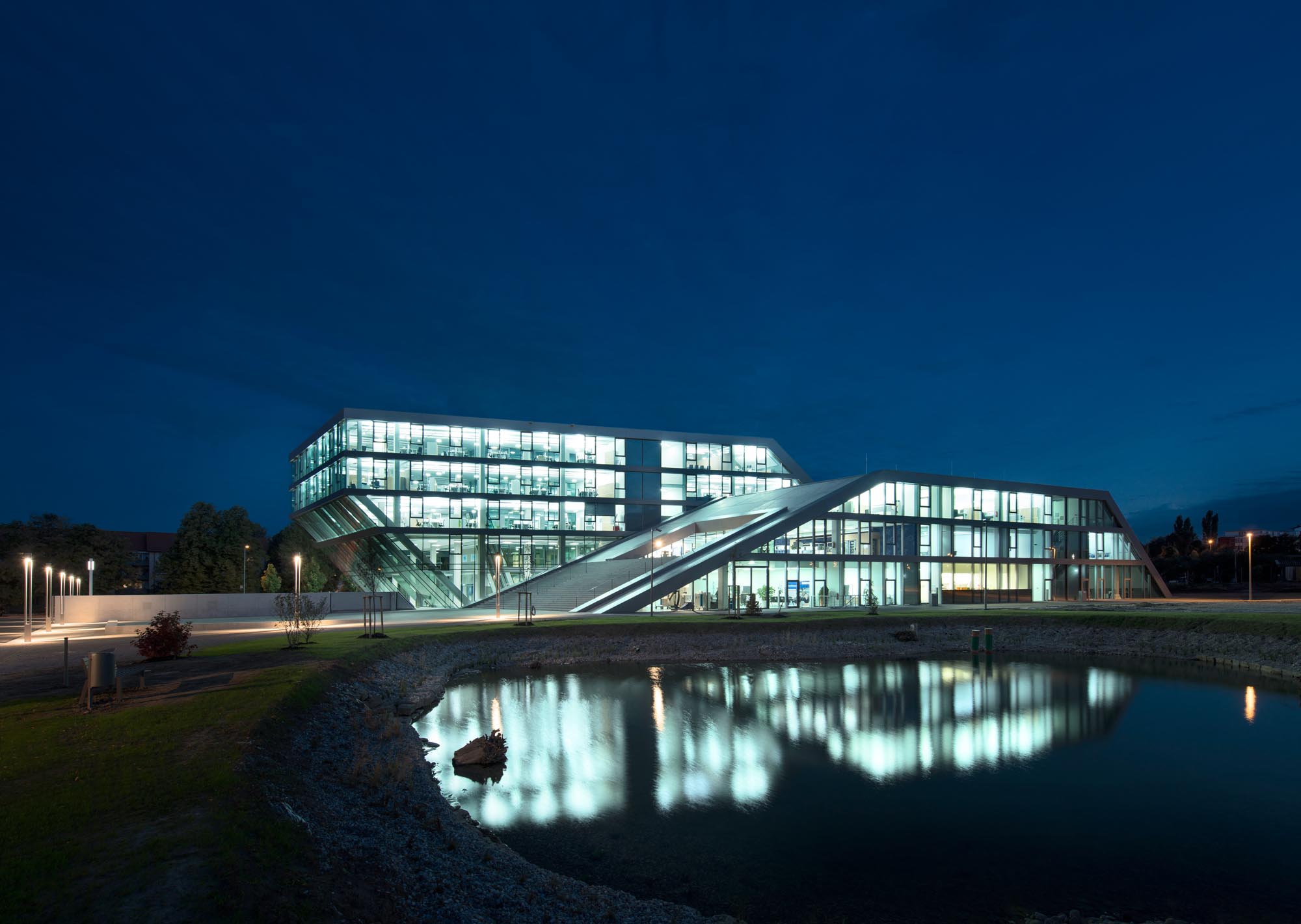 Arbonia Referenzen - Hahn + Kolb Werkzeuge GmbH mit Arbonia Produkten | Arbonia